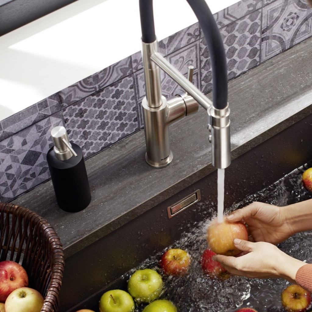 Blanco CATRIS-S Flexo egykaros mosogató csaptelep rozsdament