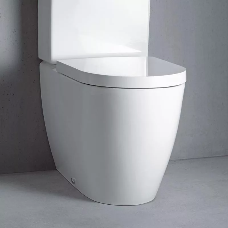 Duravit ME by Starck öblítőperemes monoblokk WC csésze 37x65